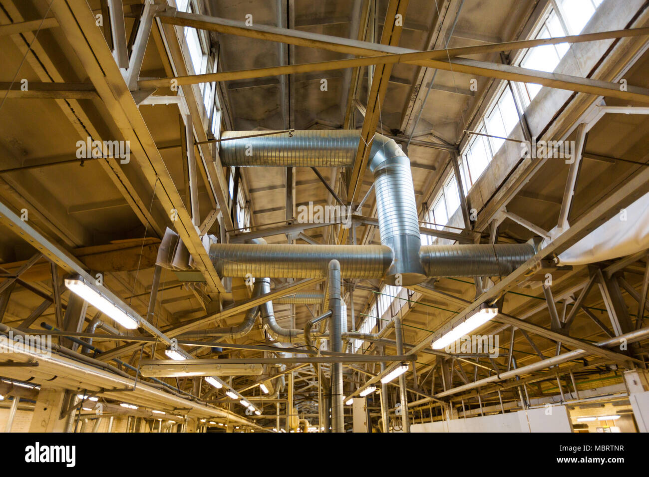 Ventilation ductwork hi-res stock photography and images - Alamy