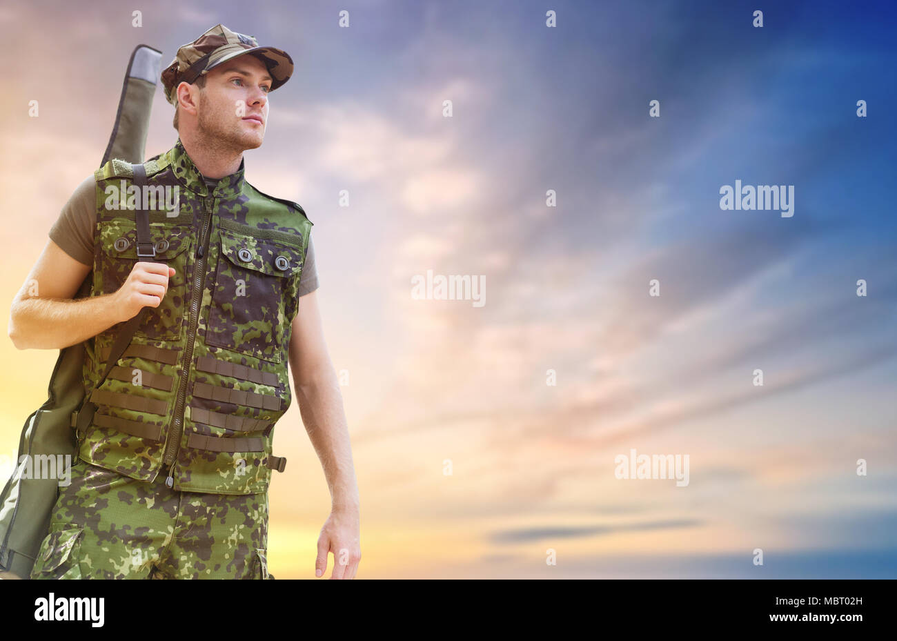 Ranger with gun hi-res stock photography and images - Alamy