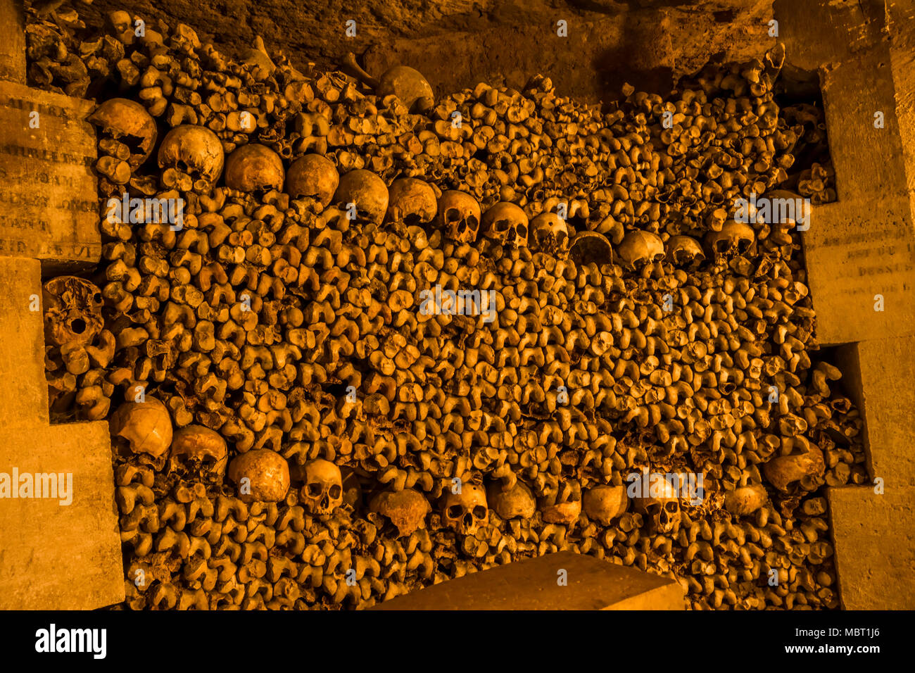 Catacombes hi-res stock photography and images - Alamy