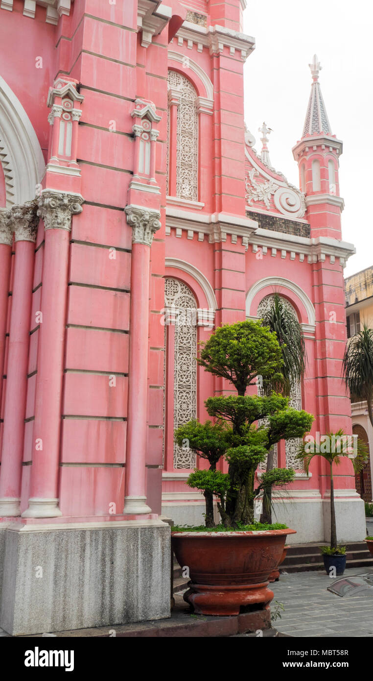 Church pink hi-res stock photography and images - Alamy