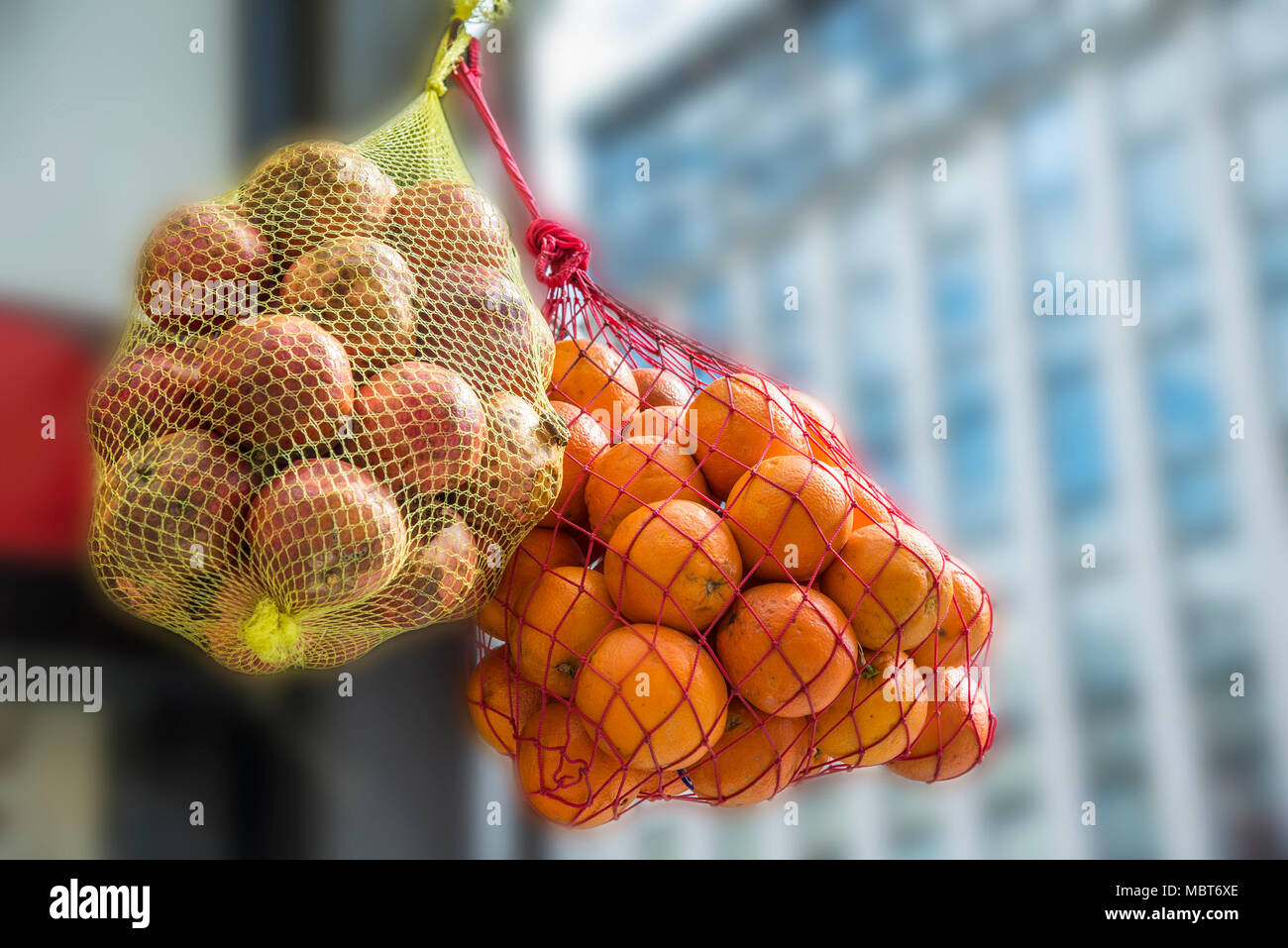 Apples and oranges bag hi-res stock photography and images - Alamy