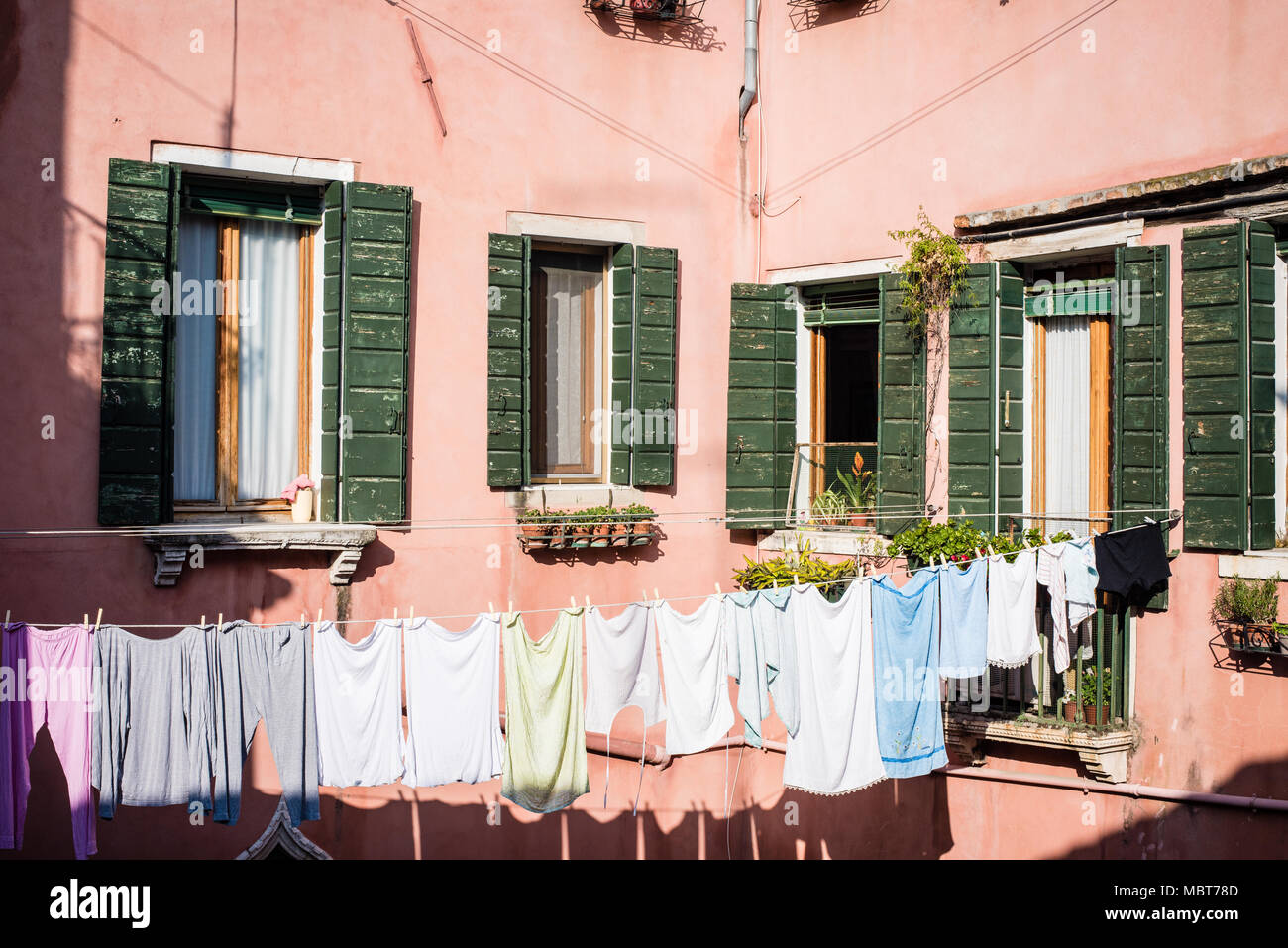 Clean courtyard hi-res stock photography and images - Alamy