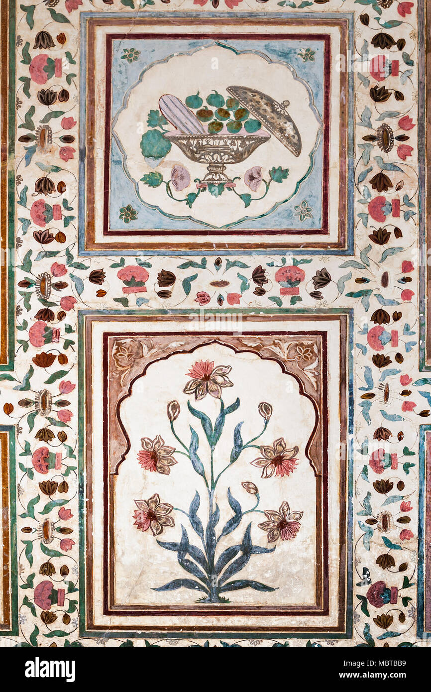 Beautiful pattern on the palace wall, Jaipur, India Stock Photo - Alamy