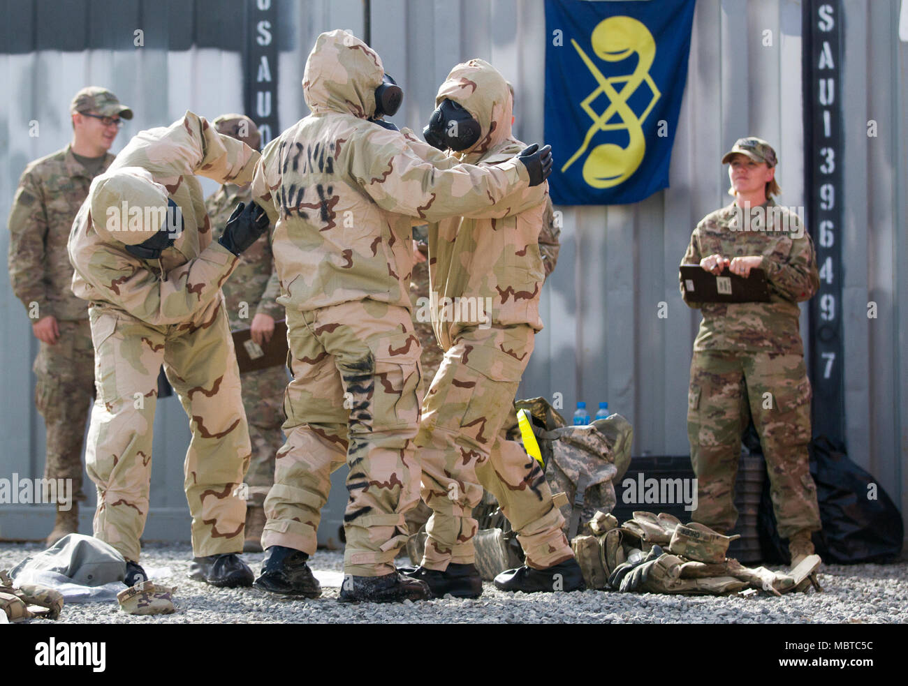 U.S. Army Pfcs. Aaron Tapia and Jesus Chora and Pvt. Laramie Fowler ...