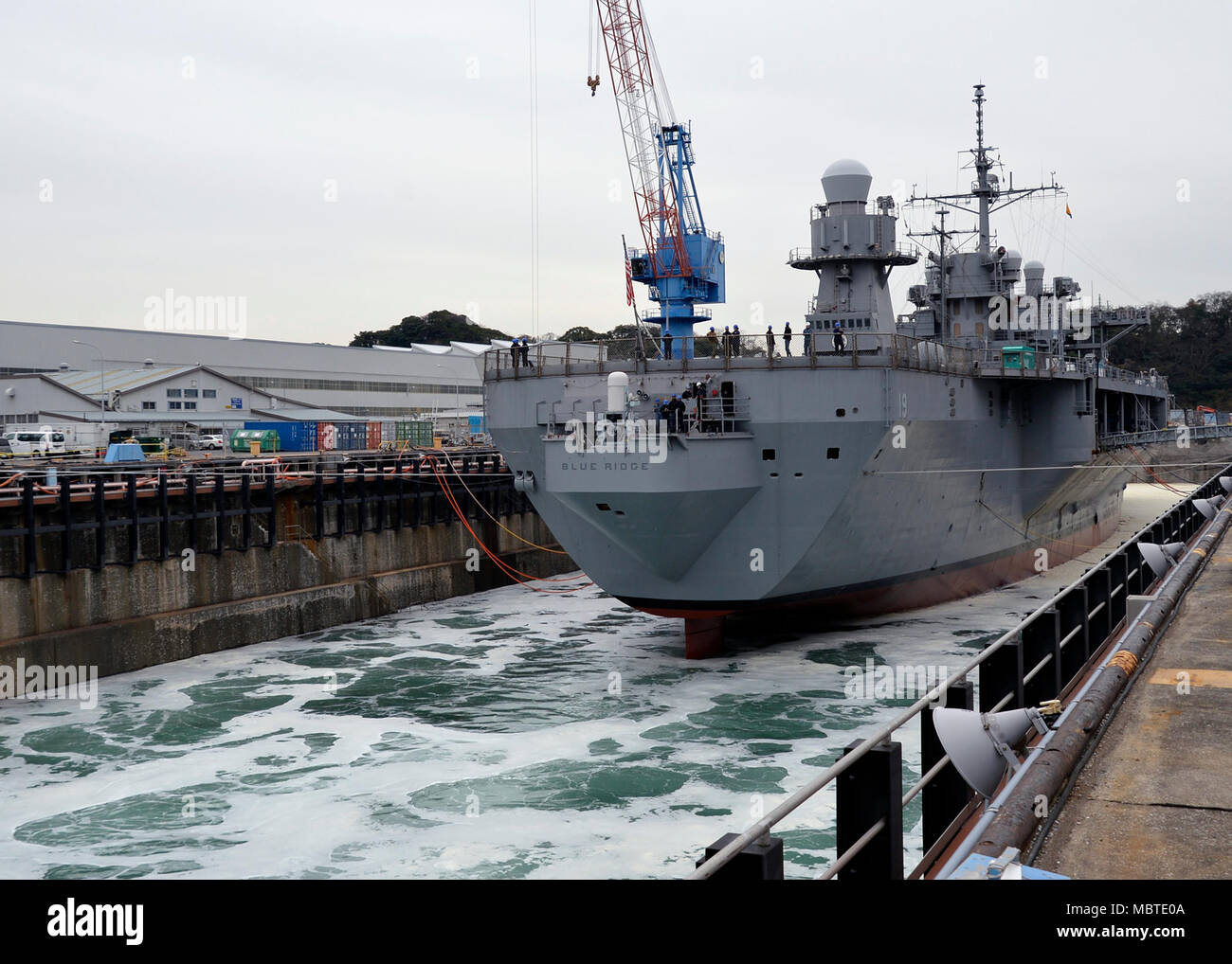 180108-N-DW433-065 YOKOSUKA, Japan (Jan. 8, 2018) - As U.S. 7th Fleet ...