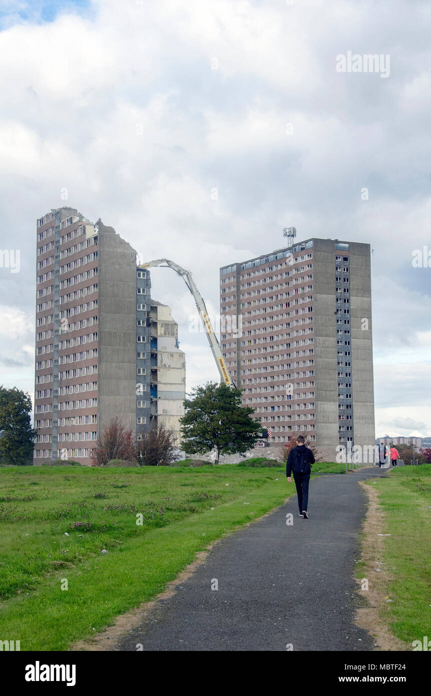 Glasgow and deprivation hi-res stock photography and images - Alamy