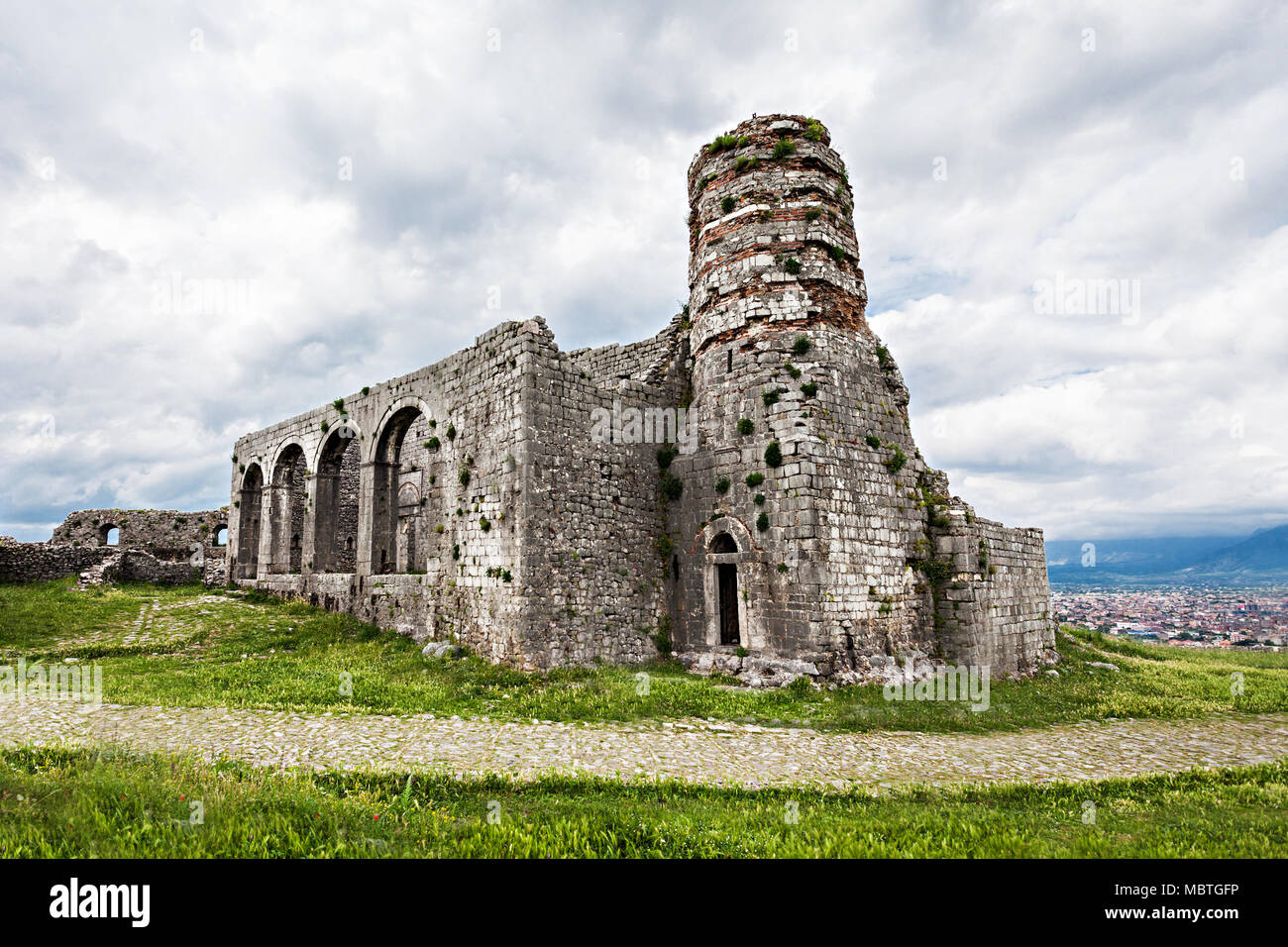 Ruins of Rozafa Castle in Shkoder, Albania Stock Photo - Alamy