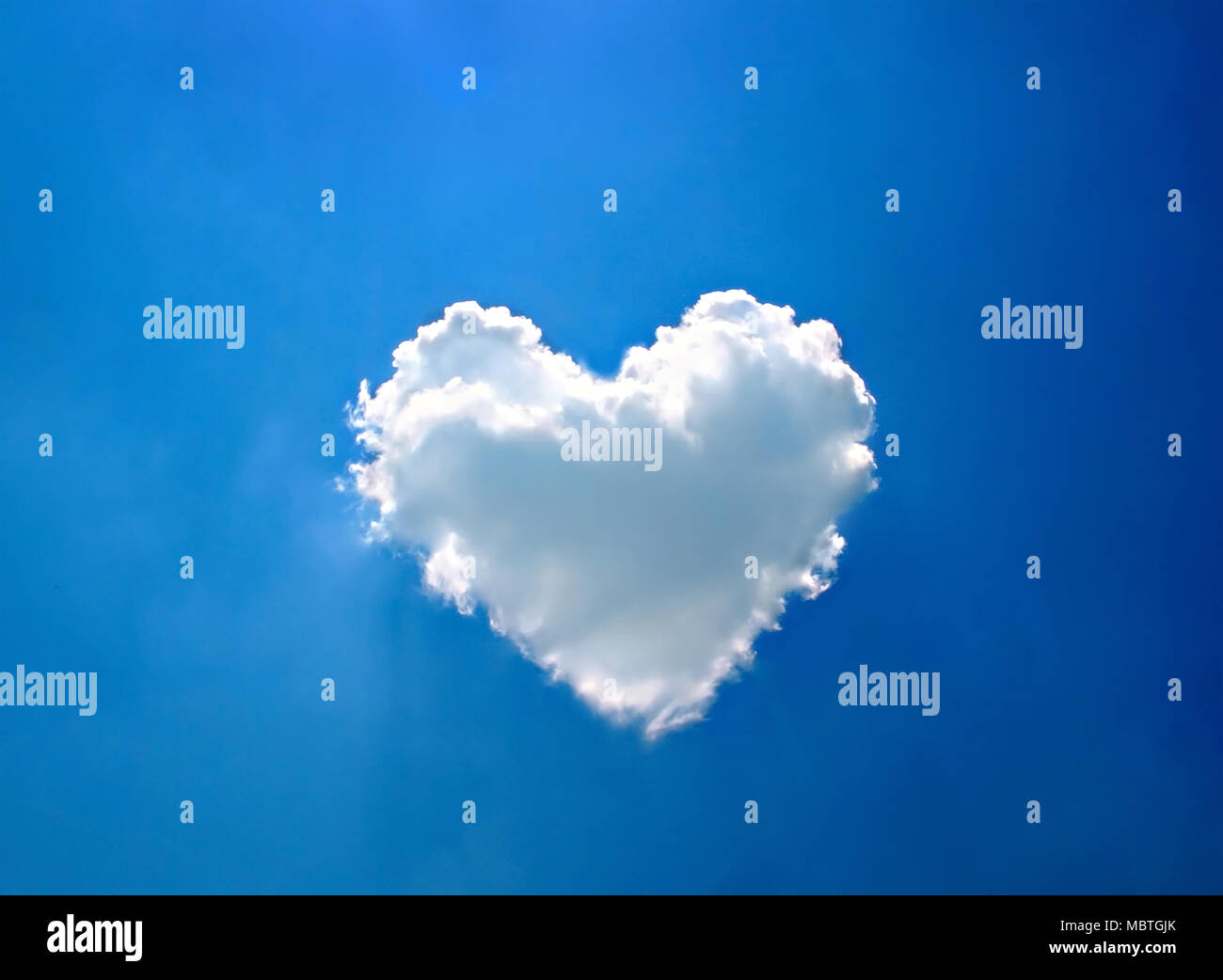 Heart cloud hi-res stock photography and images - Alamy