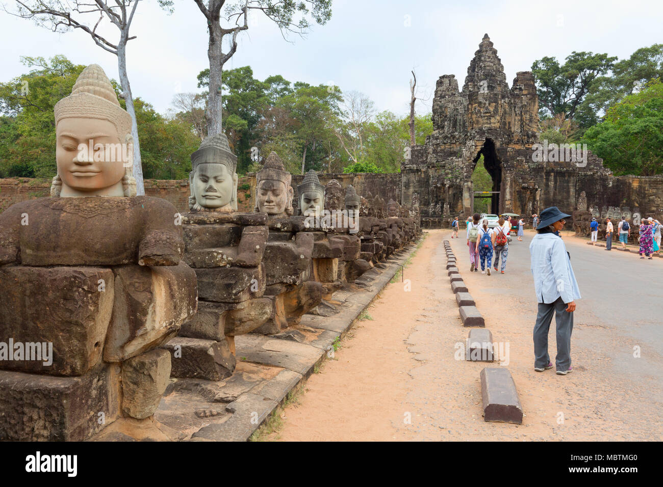 Asia gate entrance hi-res stock photography and images - Alamy