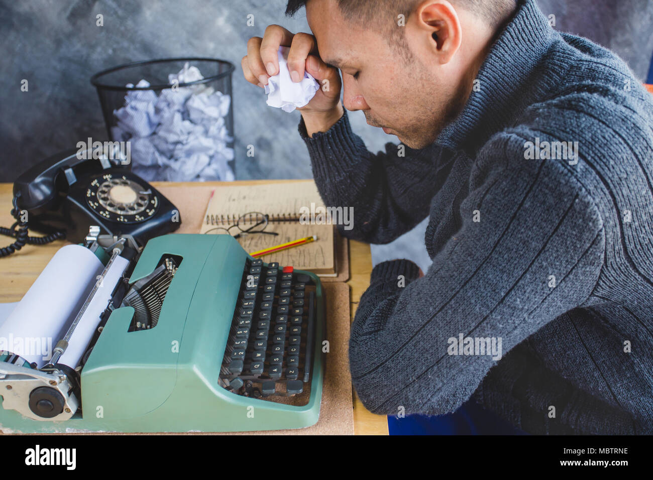 Mistake at work hi-res stock photography and images - Alamy