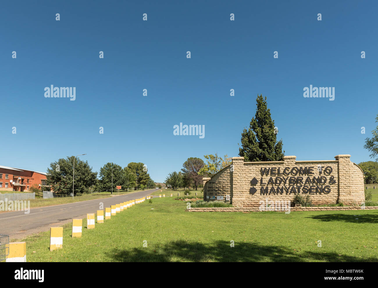 Tarred wall hi-res stock photography and images - Alamy