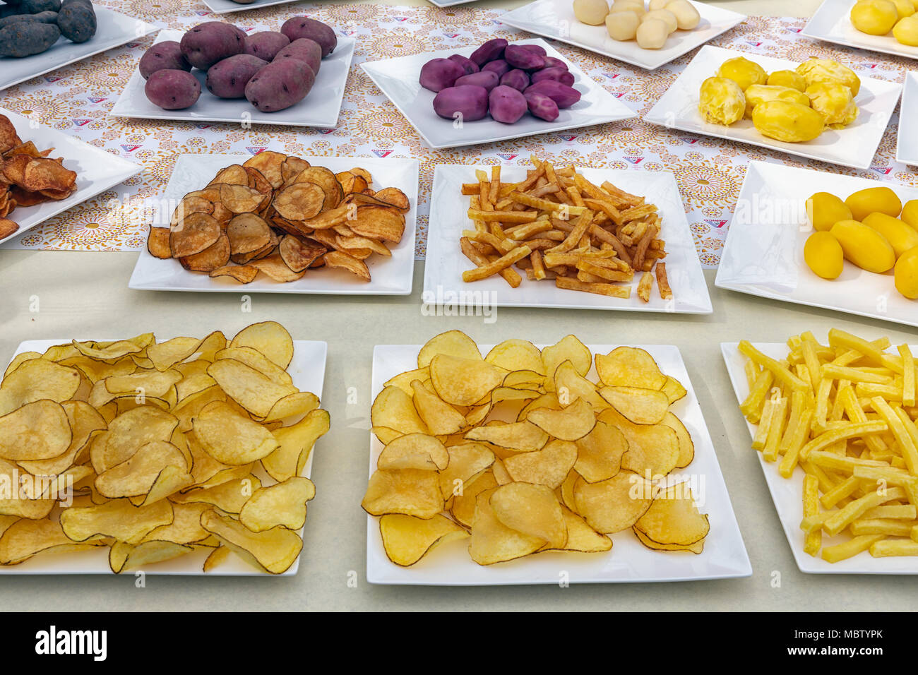 Potato chips table hi-res stock photography and images - Alamy