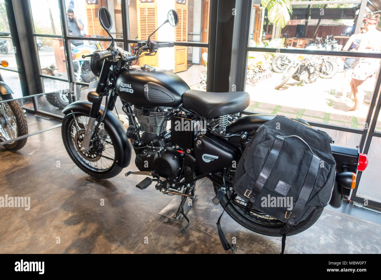 Royal enfield hi-res stock photography and images - Alamy