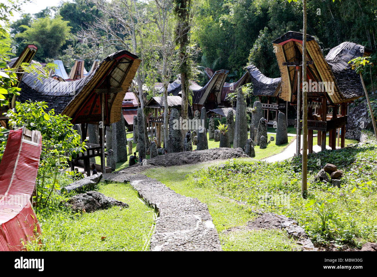 Upper Class Cemetery: Bori’ Parinding Megalith Burial Site, Toraja ...