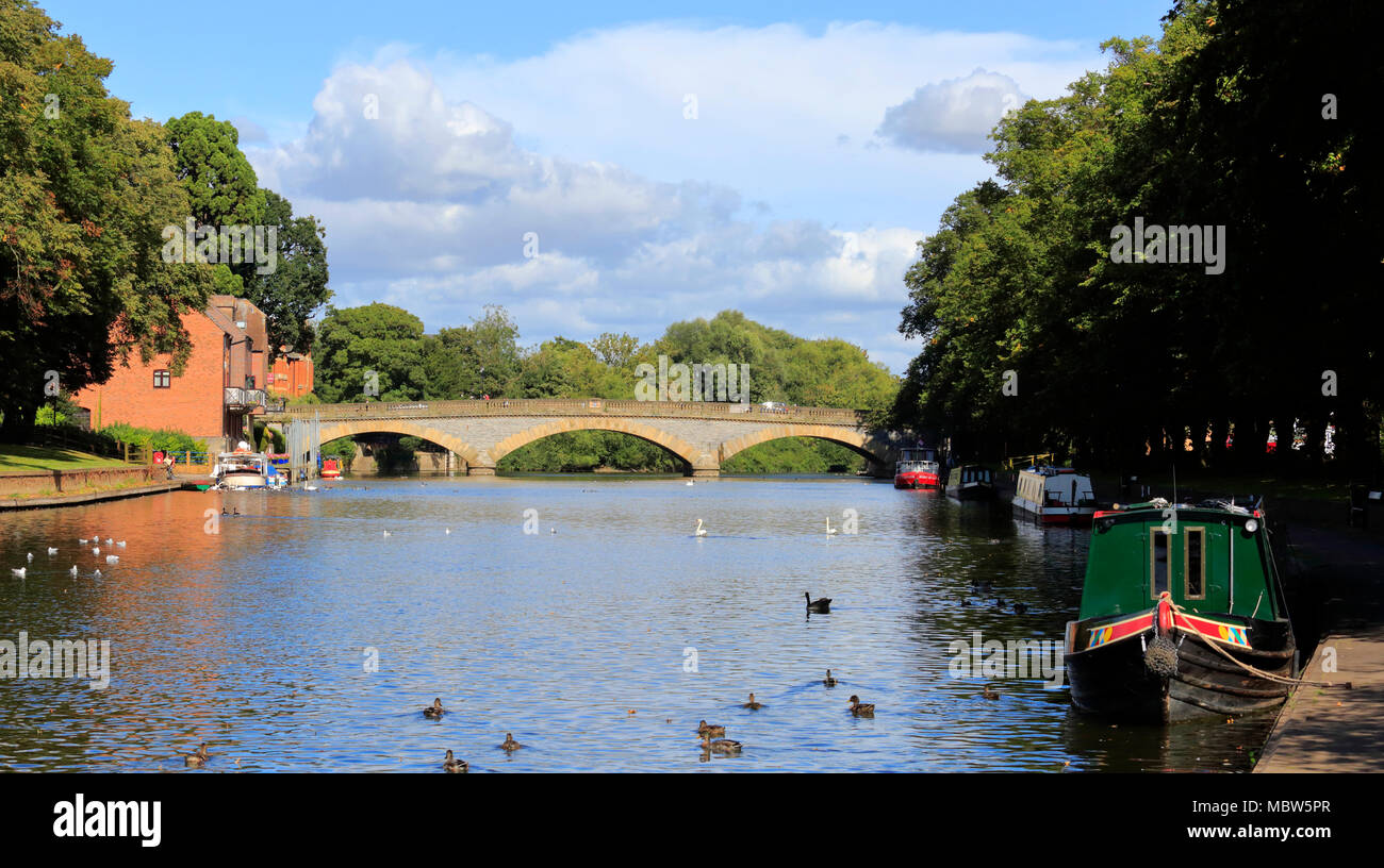 Evesham bridge hi-res stock photography and images - Alamy