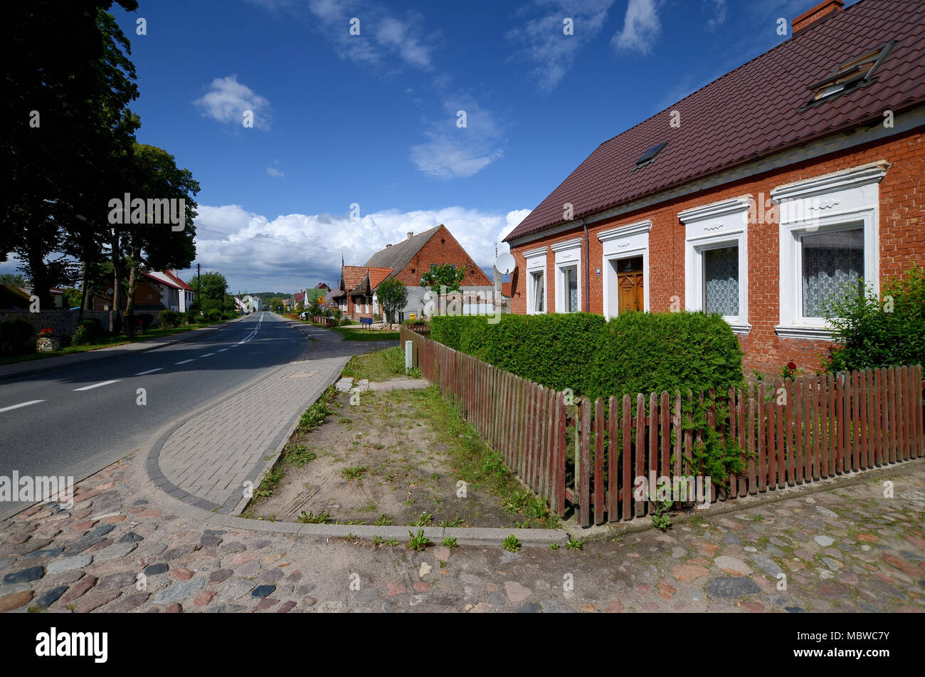 Village street perspective hi-res stock photography and images - Alamy