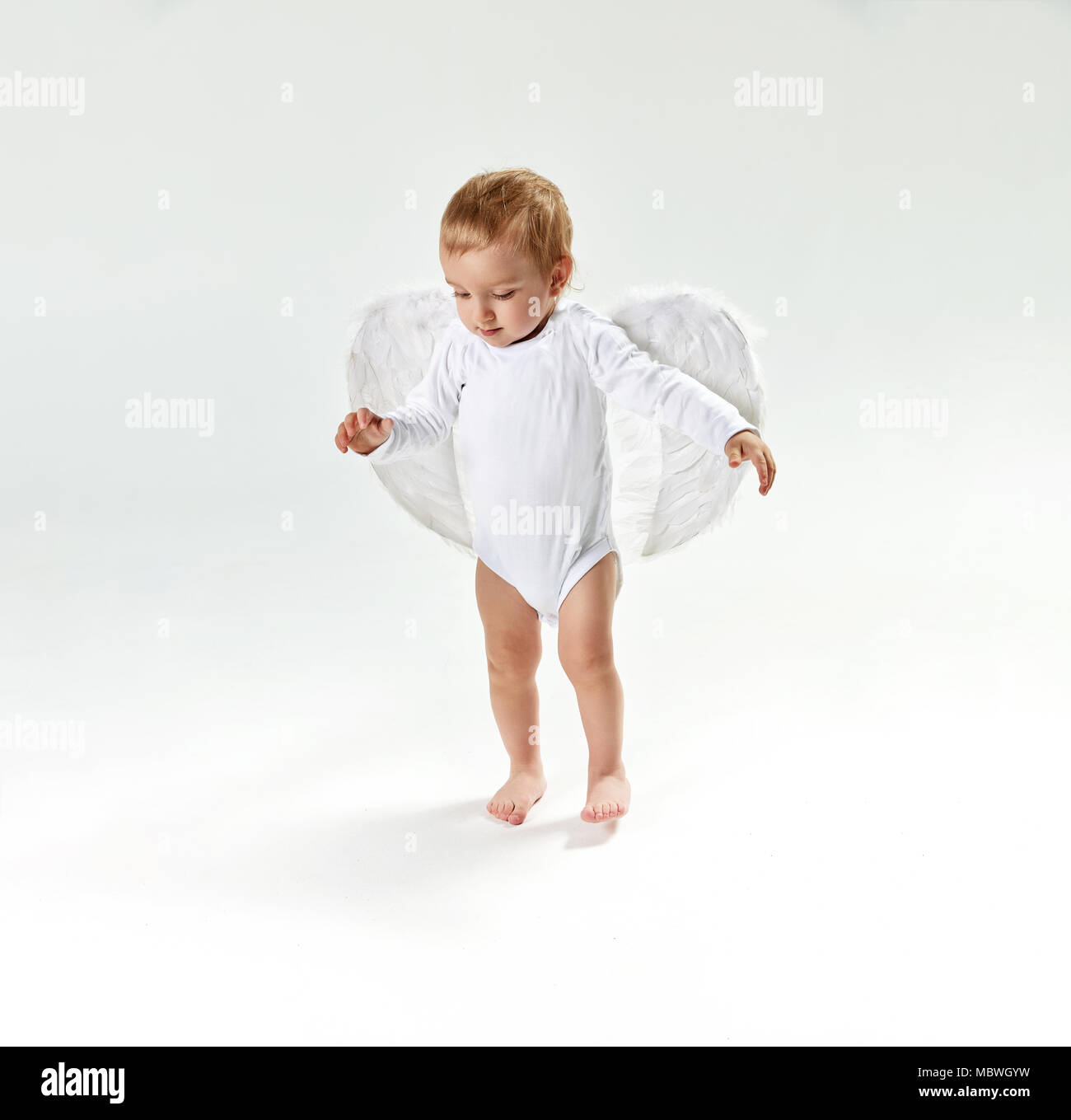 Baby angel hi-res stock photography and images - Alamy