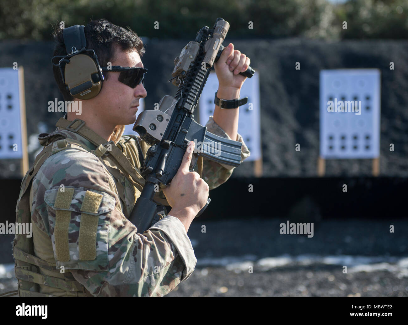 Oki gun hi-res stock photography and images - Alamy