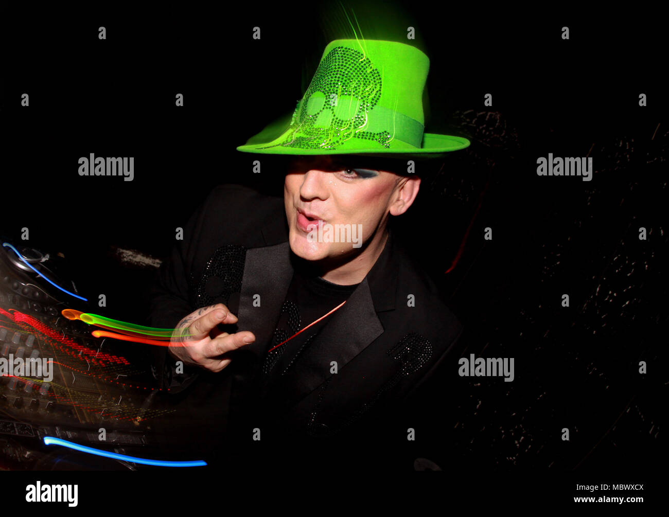 Boy george culture club hi-res stock photography and images - Alamy