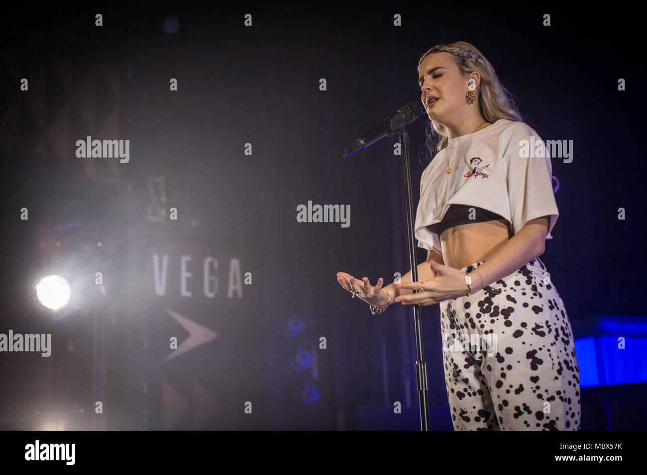 Anne marie hi-res stock photography and images - Alamy