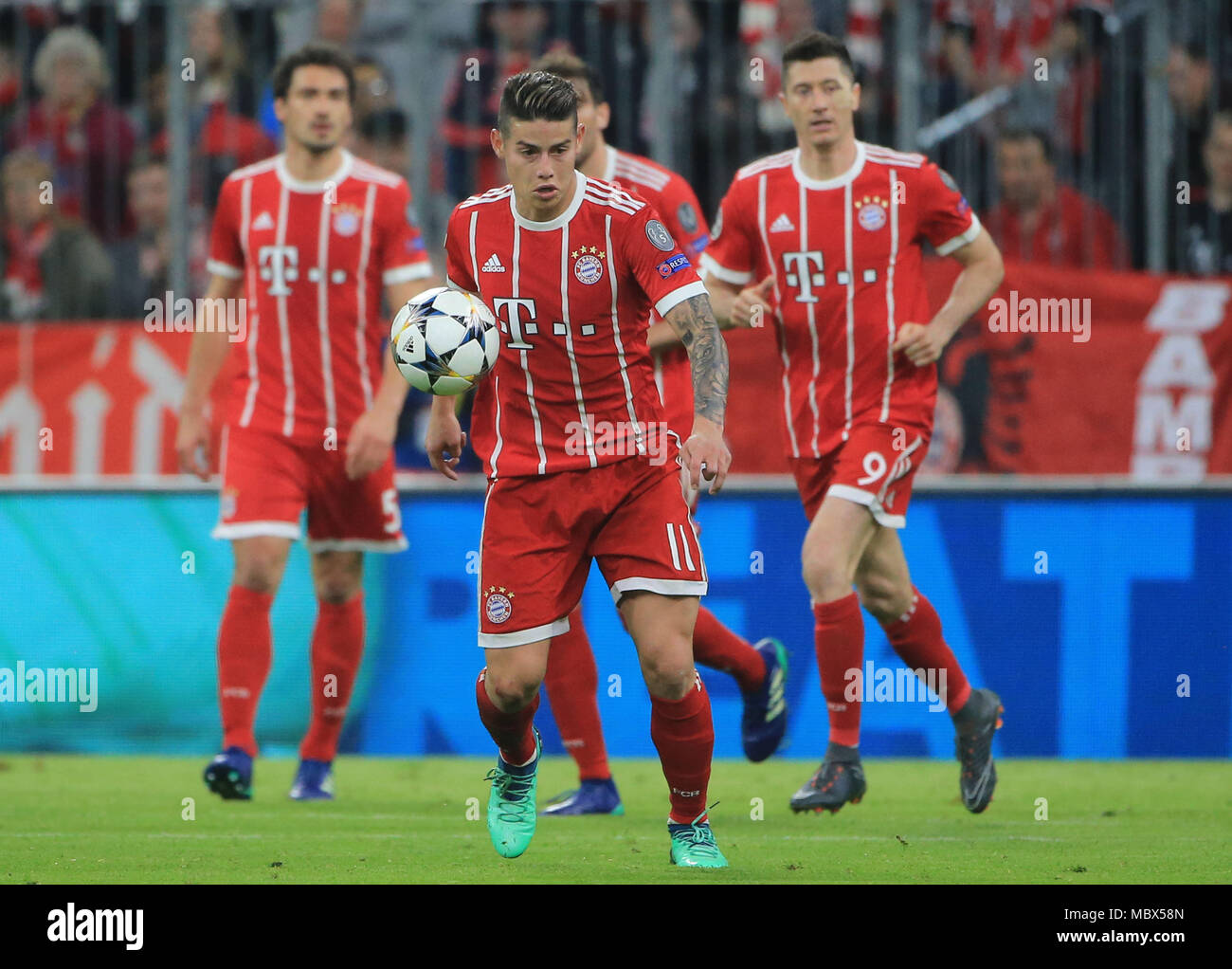 James Rodriguez Bayern Munich High Resolution Stock Photography and ...