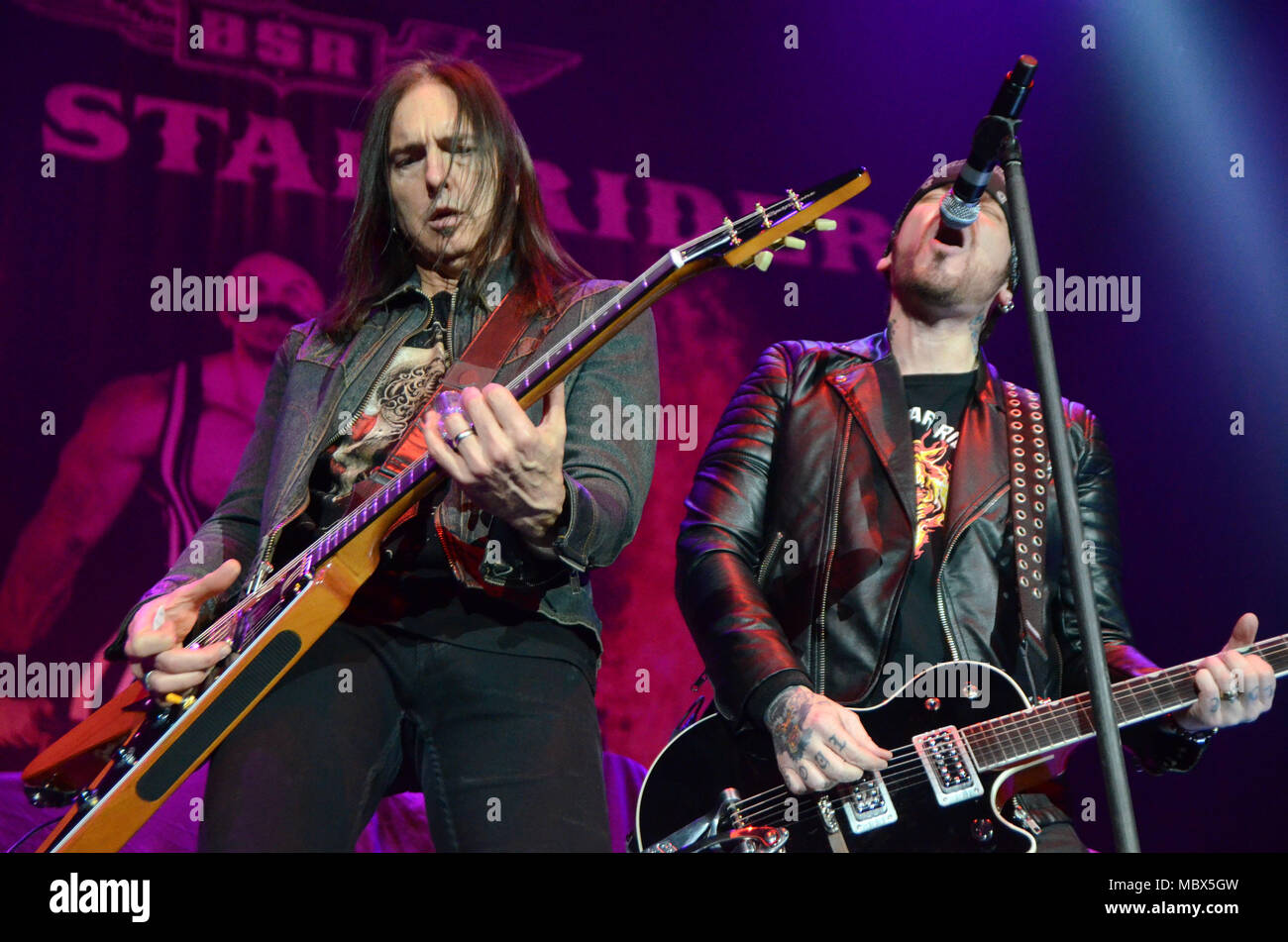 Black star riders band hi-res stock photography and images - Alamy