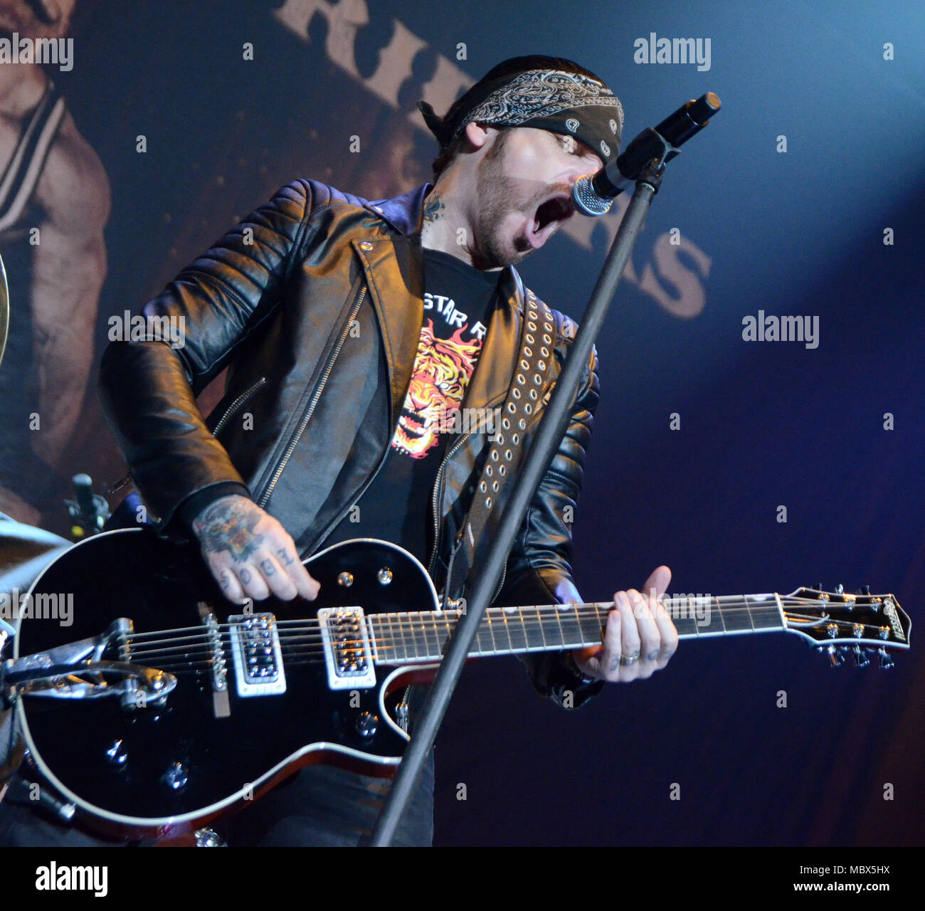 Black star riders band hi-res stock photography and images - Alamy