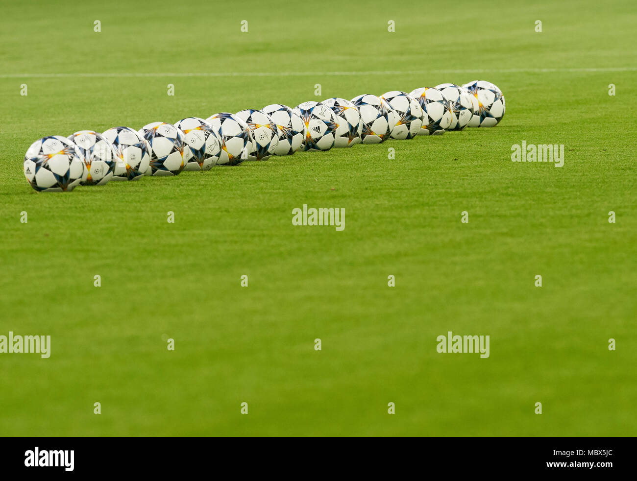Bayern munich soccer hi-res stock photography and images - Alamy