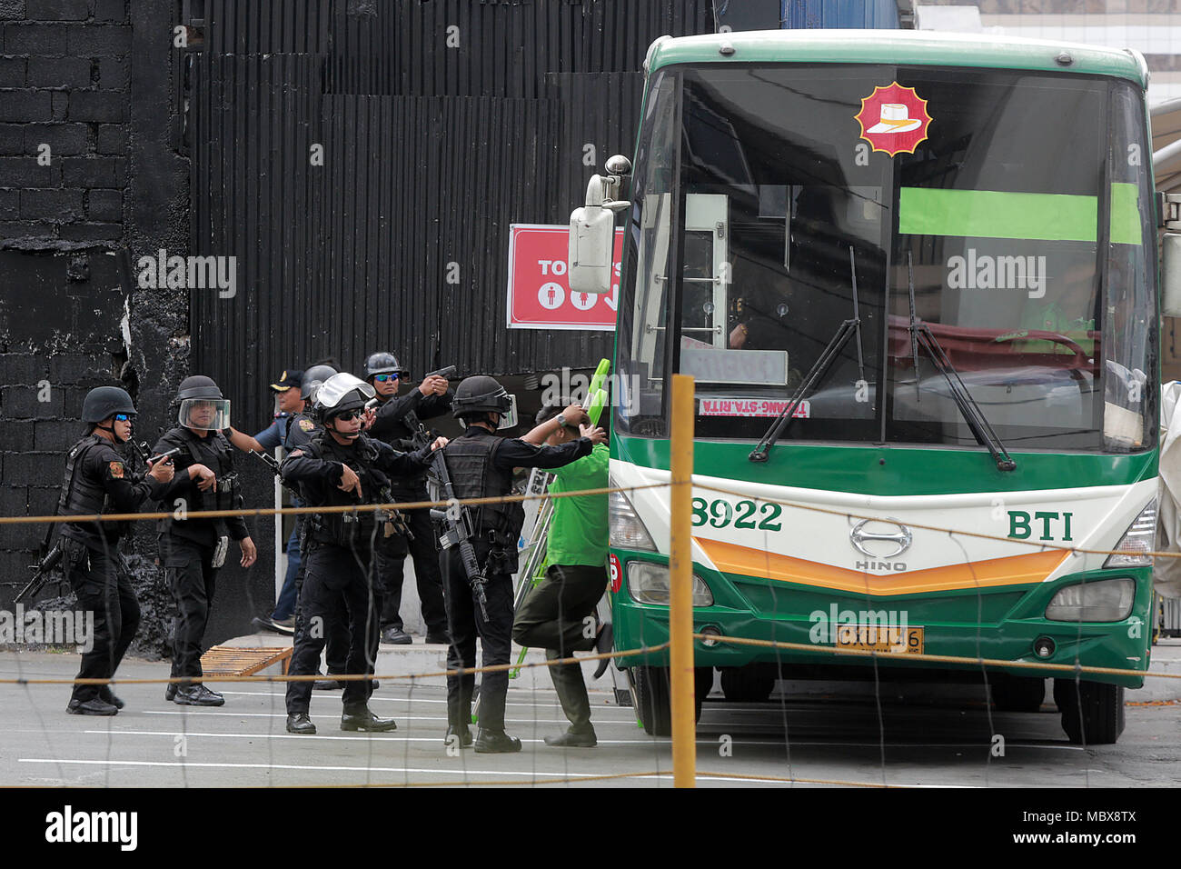 Pnp swat hi-res stock photography and images - Alamy