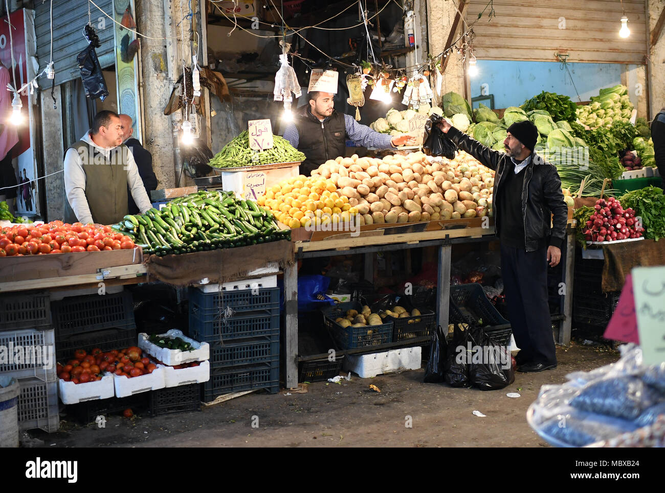Jordan Fruit Amman Stock Photos & Jordan Fruit Amman Stock Images - Alamy