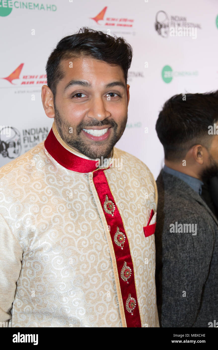 India shawn hi-res stock photography and images - Alamy