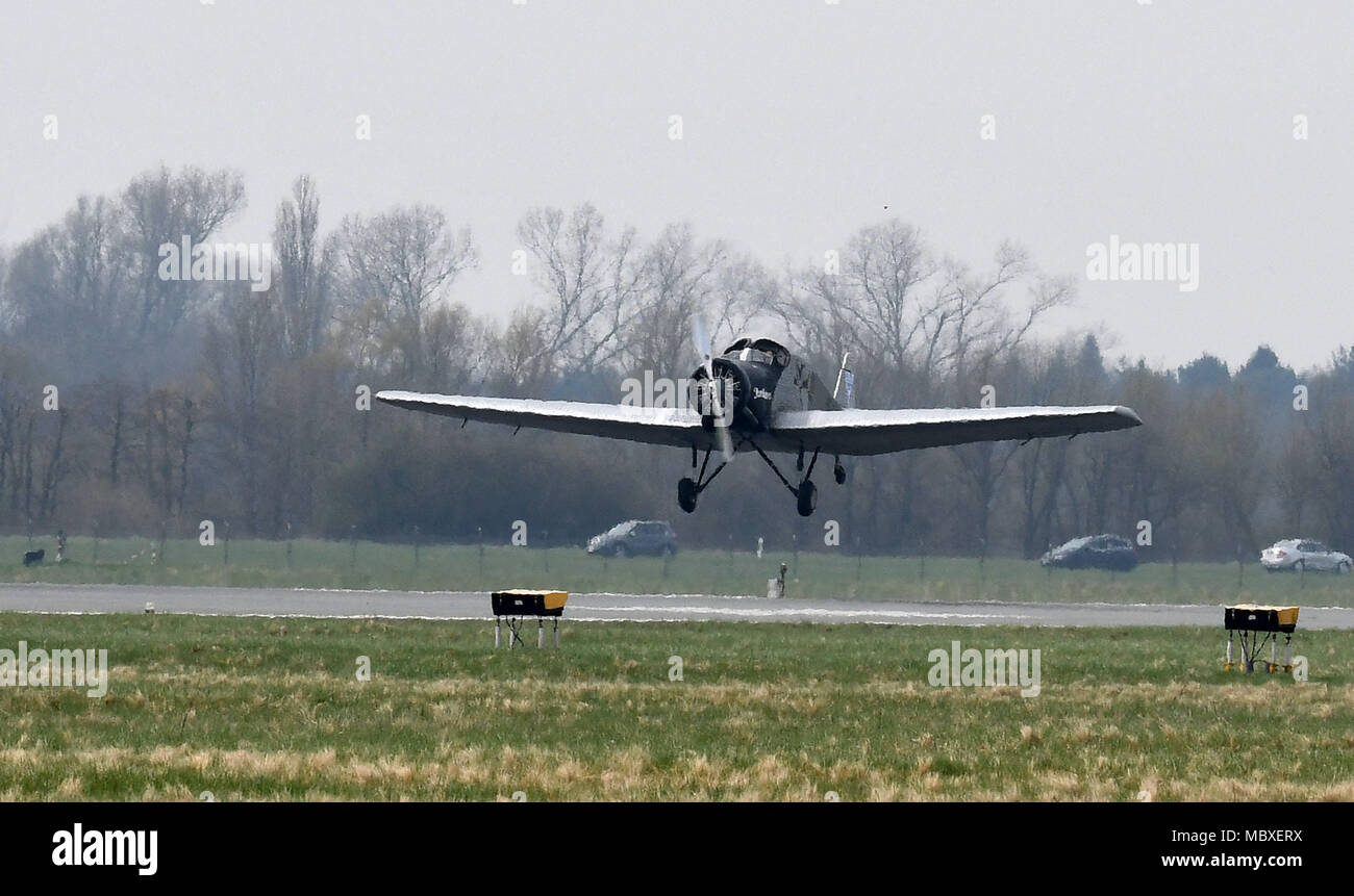All metal junkers f13 hi-res stock photography and images - Alamy