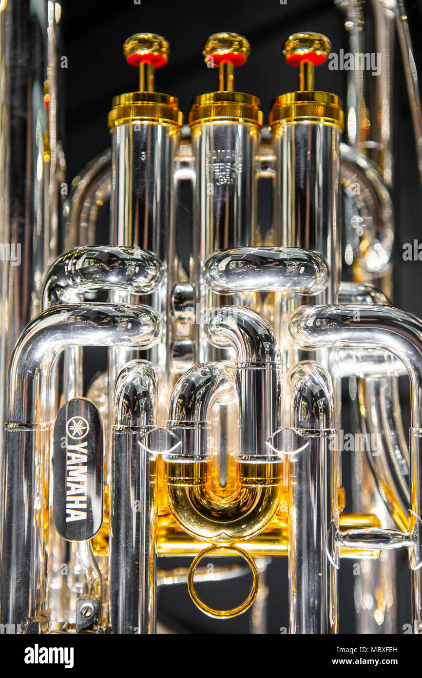 Yamaha musical instruments hi-res stock photography and images - Alamy