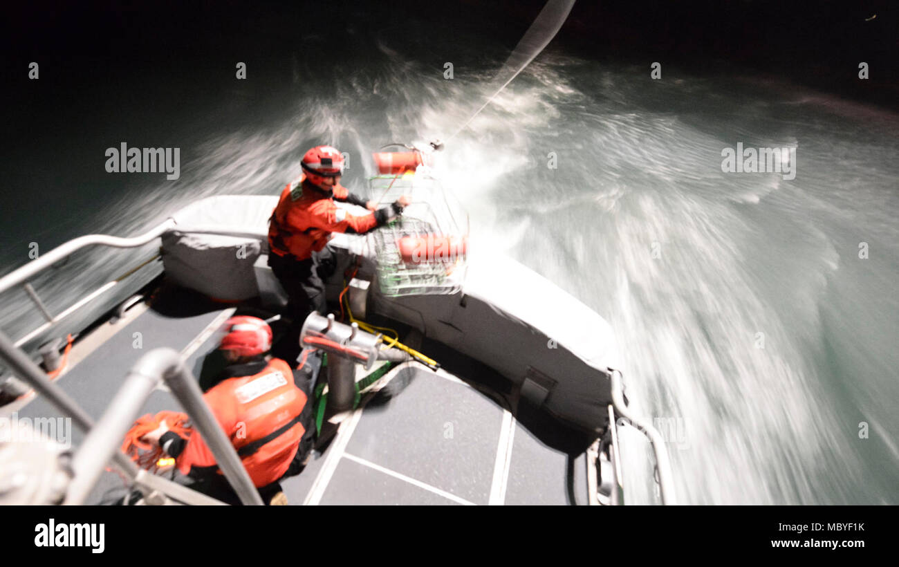 47 foot motor lifeboat hi-res stock photography and images - Alamy