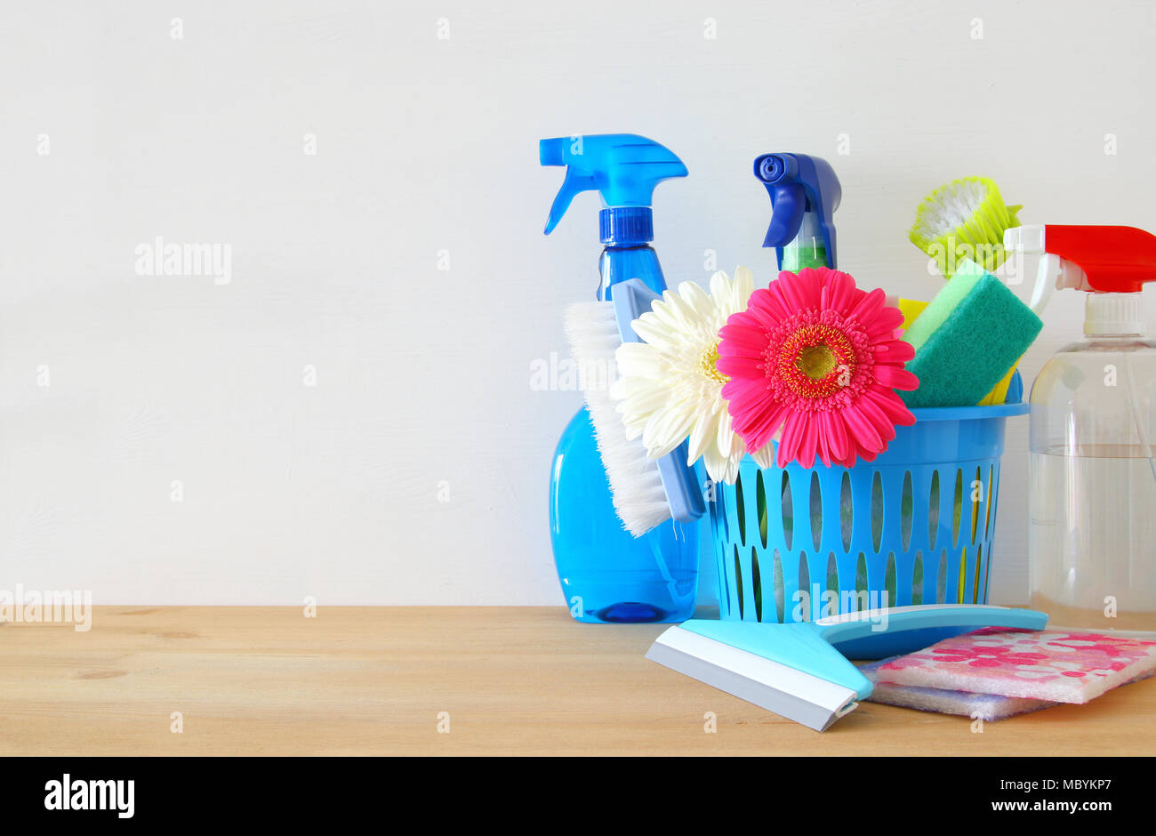 Floral design supplies hi-res stock photography and images - Alamy