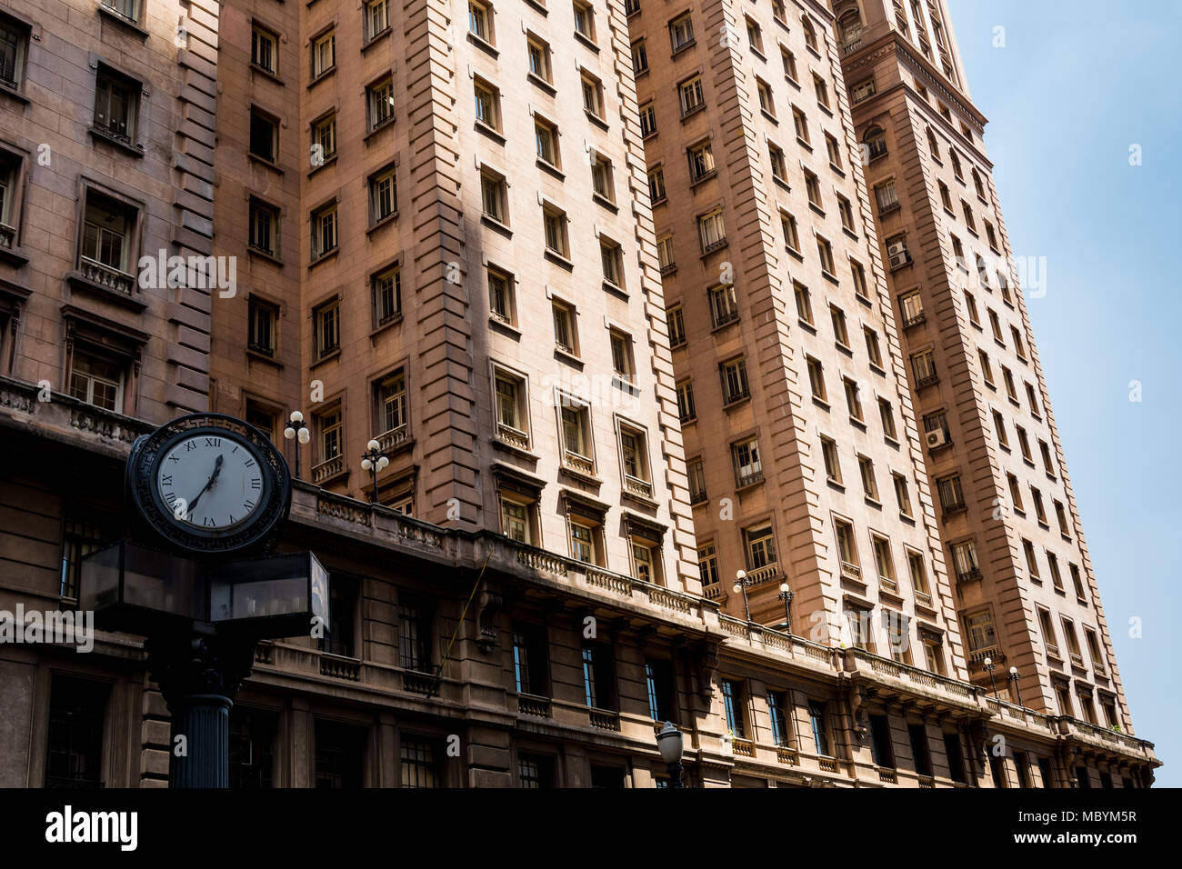 External view of the famous Martinelli building, in Sao Paulo, Brazil ...