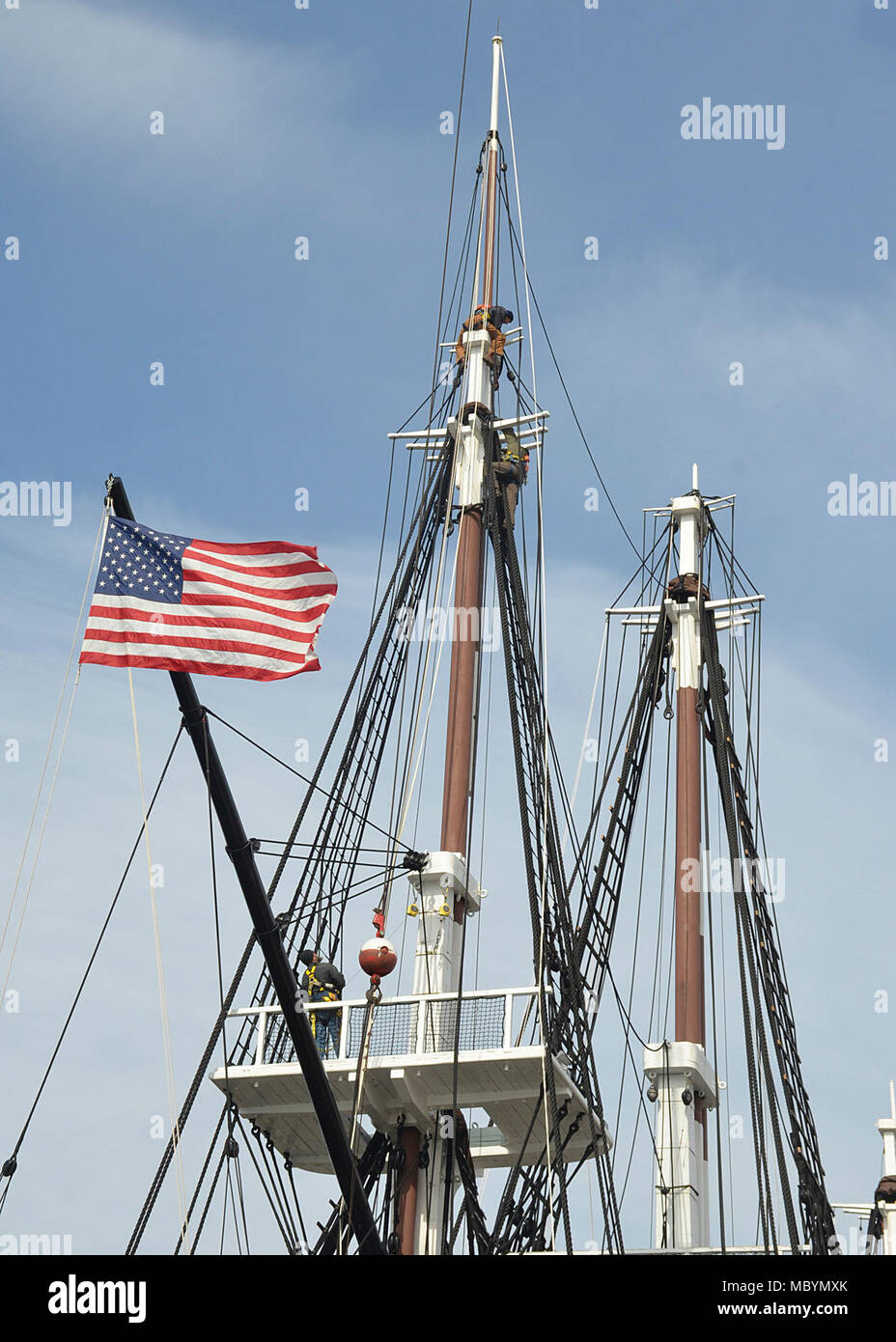 Topgallant mast hi-res stock photography and images - Alamy