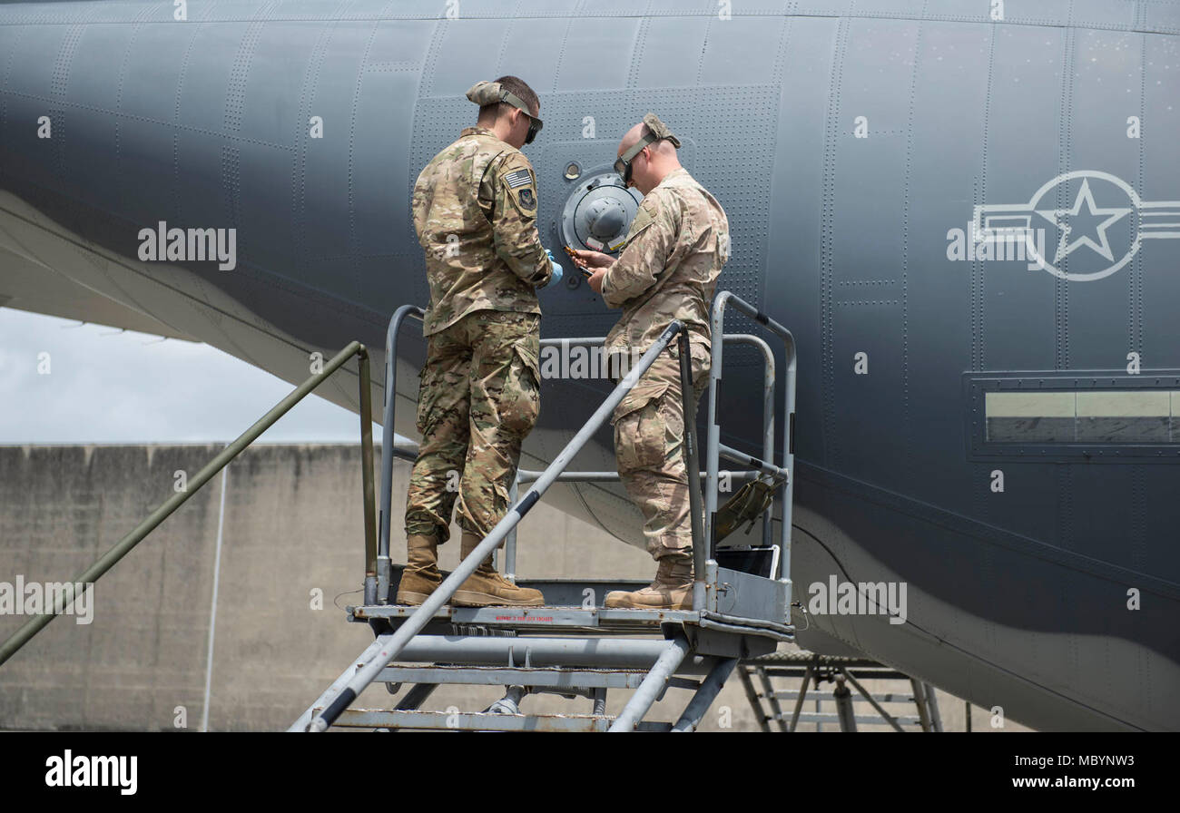 353rd special operations maintenance squadron hi-res stock photography ...