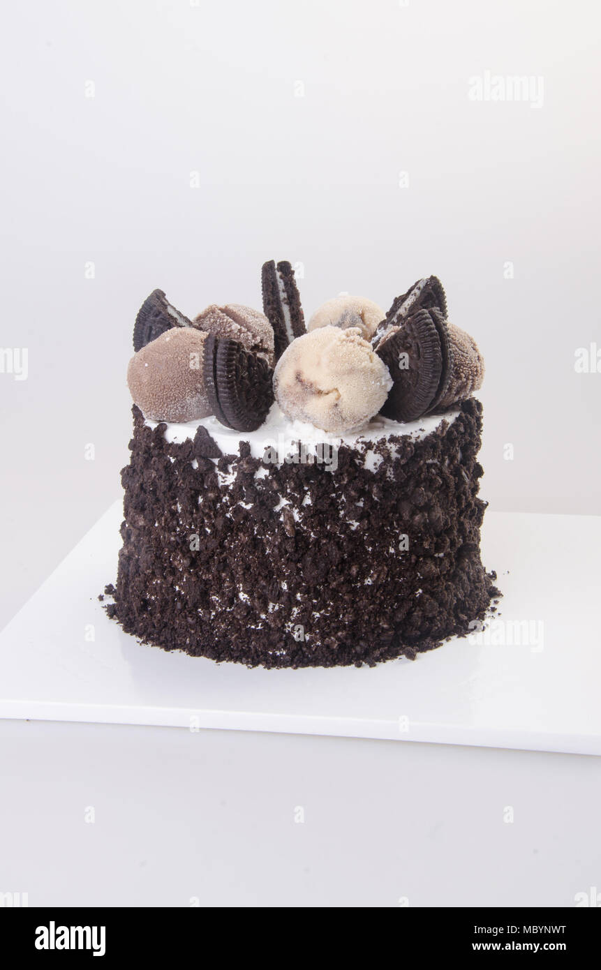 ice cream cake. chocolate ice cream cake Stock Photo - Alamy