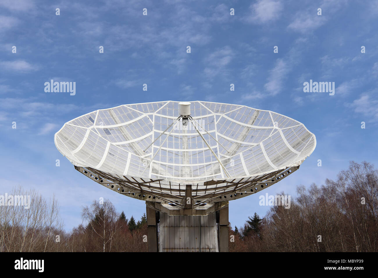Directional antenna hi-res stock photography and images - Alamy