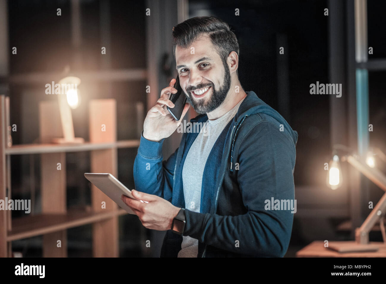 Answering nice hi-res stock photography and images - Alamy