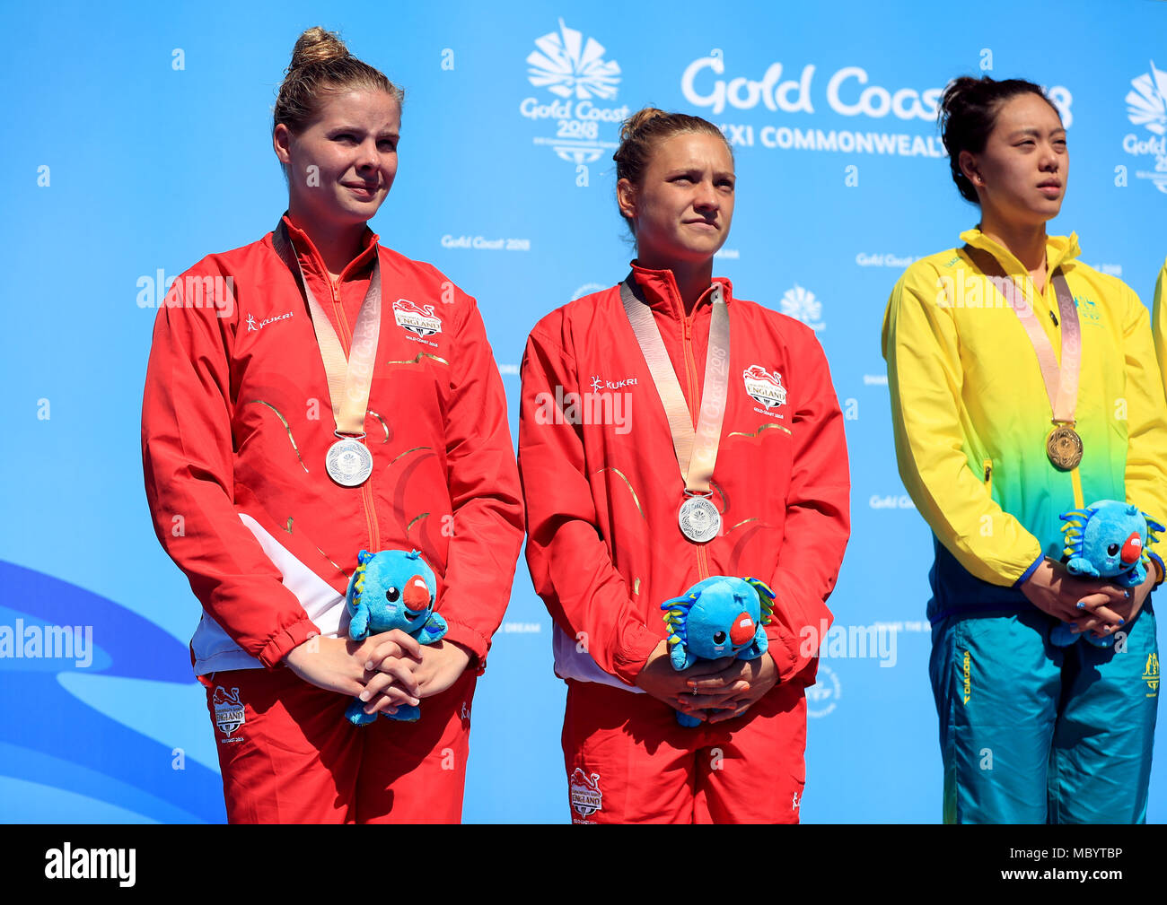 Womens synchronised 3m springboard final optus aquatic centre hi-res ...