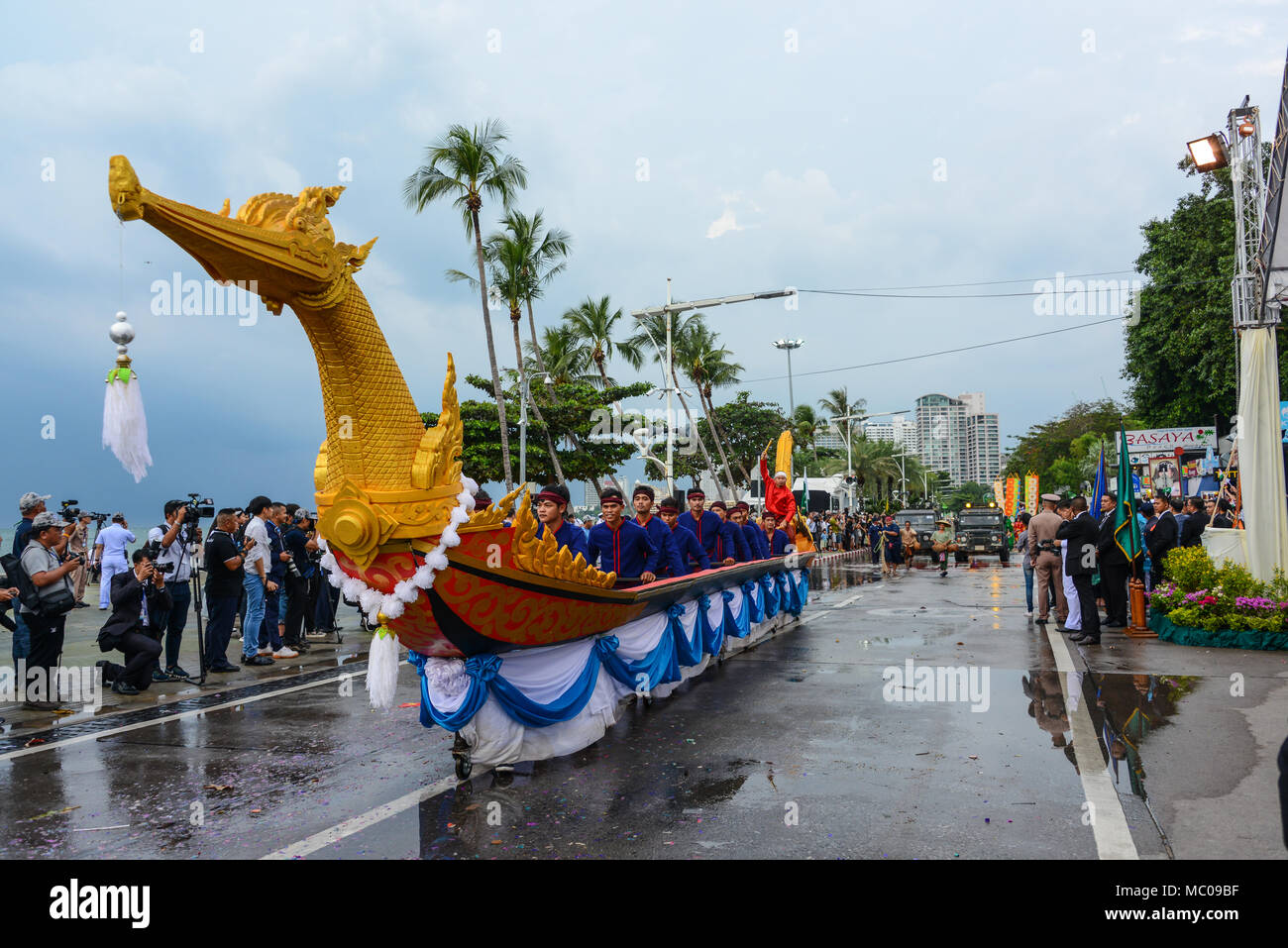Pattaya, Thailand - November 19, 2017: Cultural Promotion parade ...