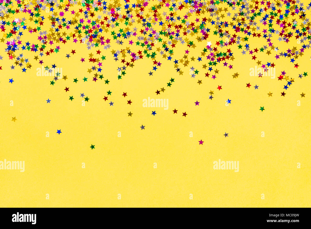 Scattered confetti hi-res stock photography and images - Alamy