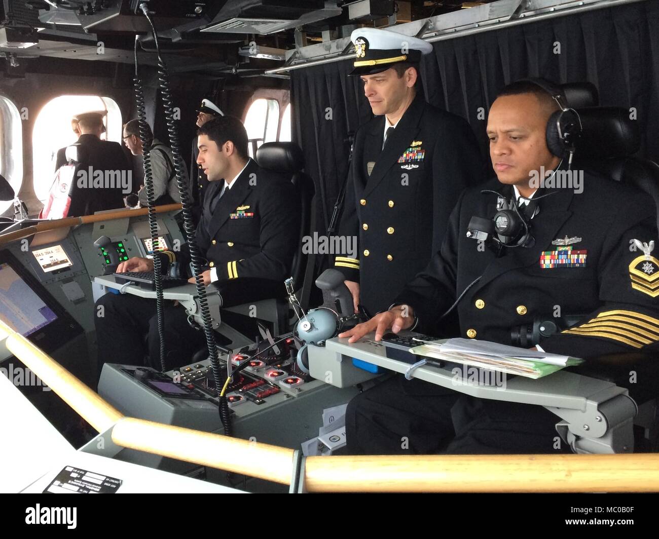 180119-N-BL450-358 SAN DIEGO (Jan. 19, 2018) Sailors assigned to the ...