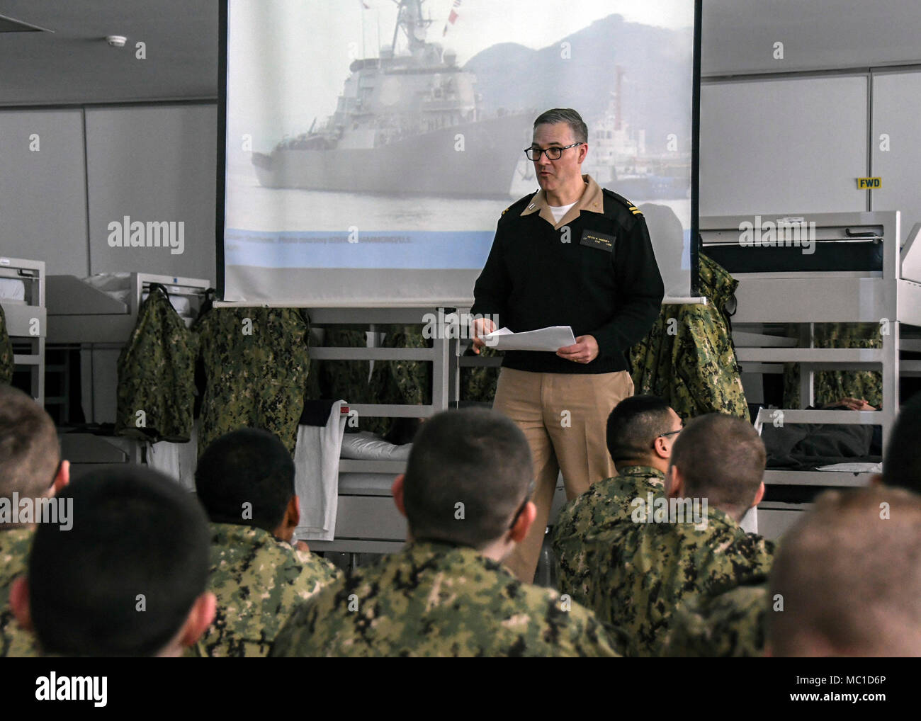 180117-N-IY633-009 GREAT LAKES, Ill. (Jan. 17, 2018) Chaplain Lt. Kevin ...