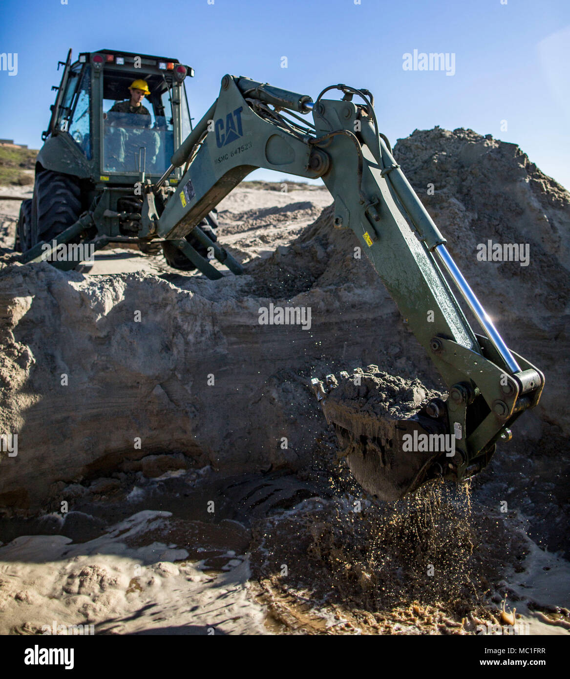 Amphibious caterpillar hi-res stock photography and images - Alamy