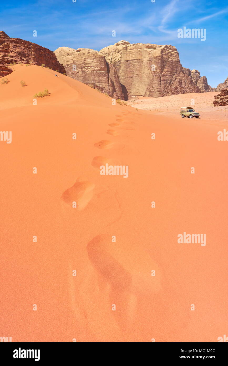 Jordan sand wadi rum hi-res stock photography and images - Alamy