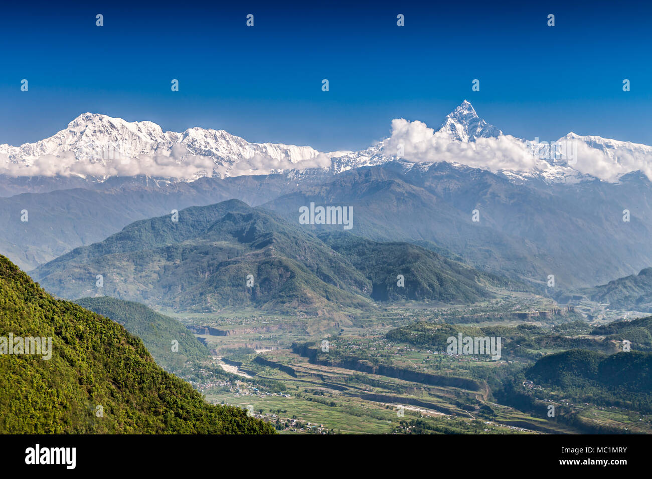 Machhapuchhre hi-res stock photography and images - Alamy