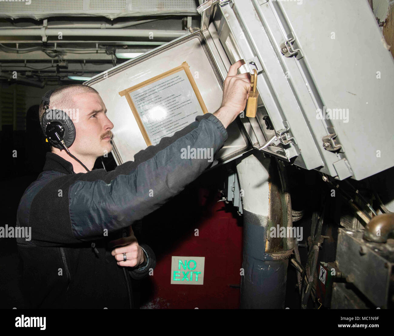 180123-N-LN243-028 NORFOLK (Jan. 23, 2018) Aviation Ordnanceman 3rd ...